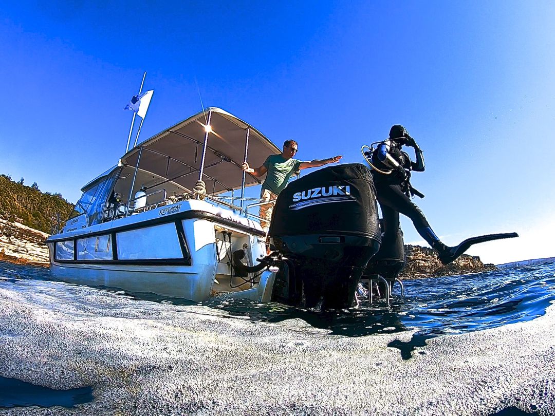 Book Your Recreational Or Technical Dive | Sydney Dive Charters